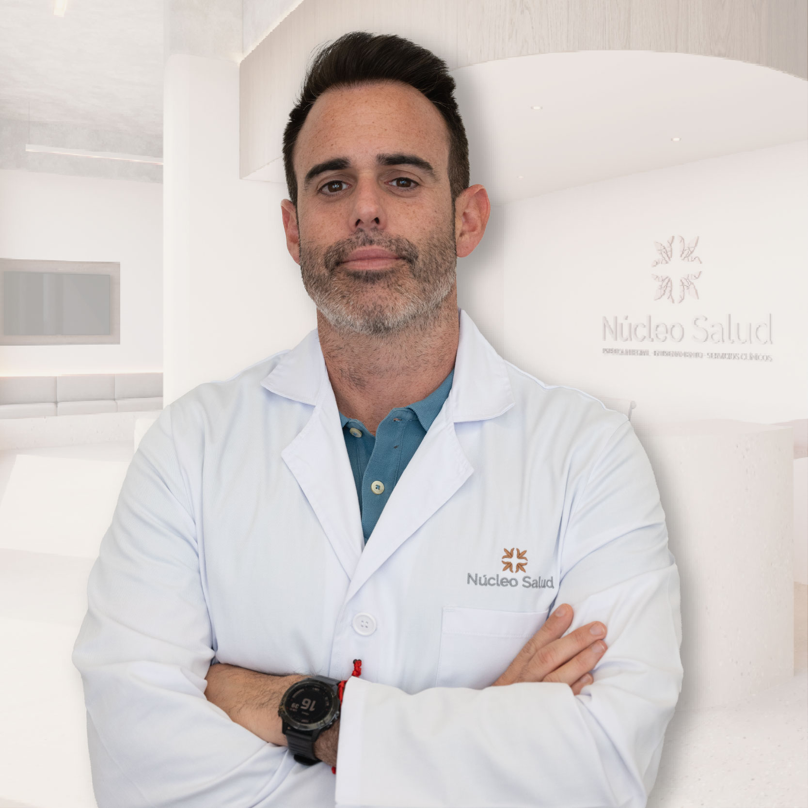 Adrián Martínez López | Clínica Núcleo Salud (Dos Hermanas)